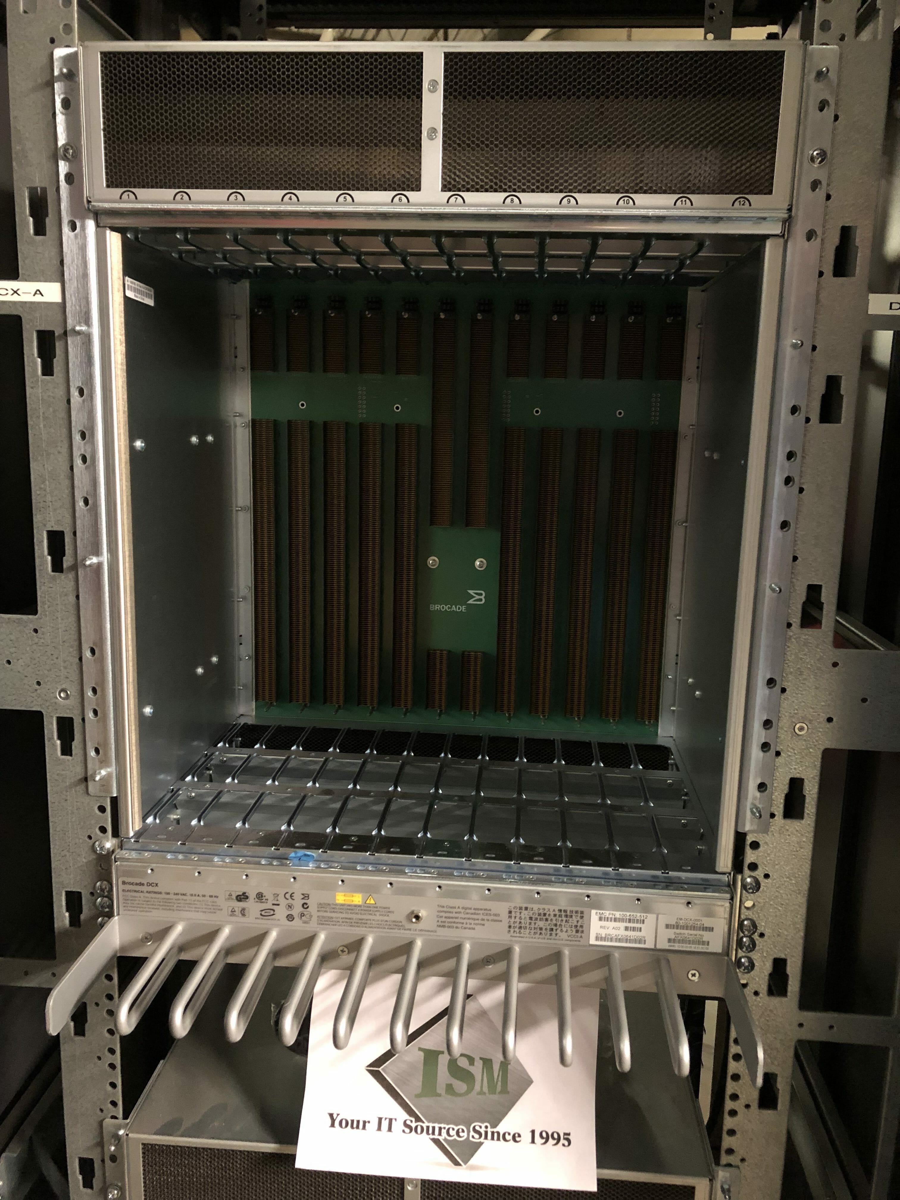 EMC 100-652-512 EMC ED-DCX-B Connectrix Director Chassis W/ 2x 2000W ...